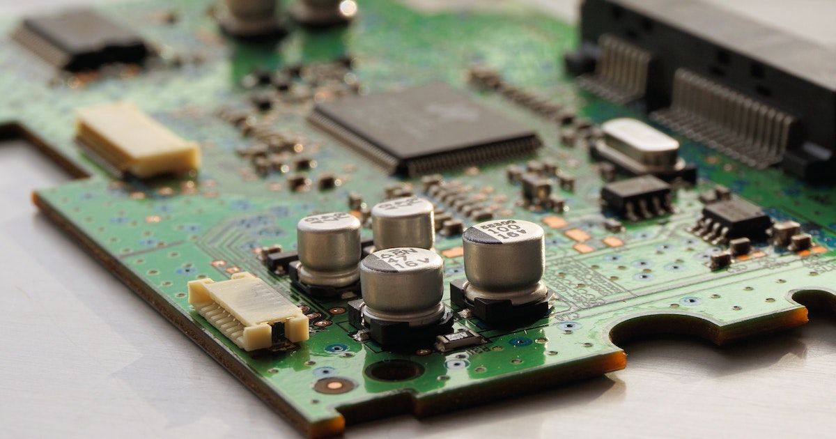Why Micro Soldering Your Motherboard Is the Best Repair OptioniPhone ...